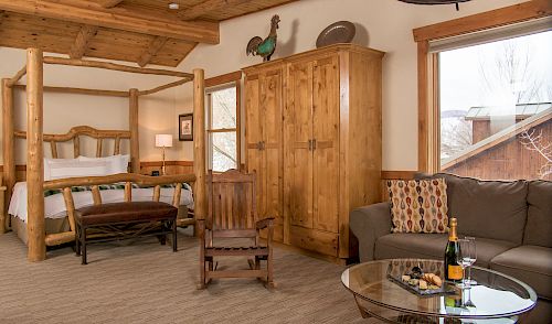 Photo Gallery Rooms & Ranch House